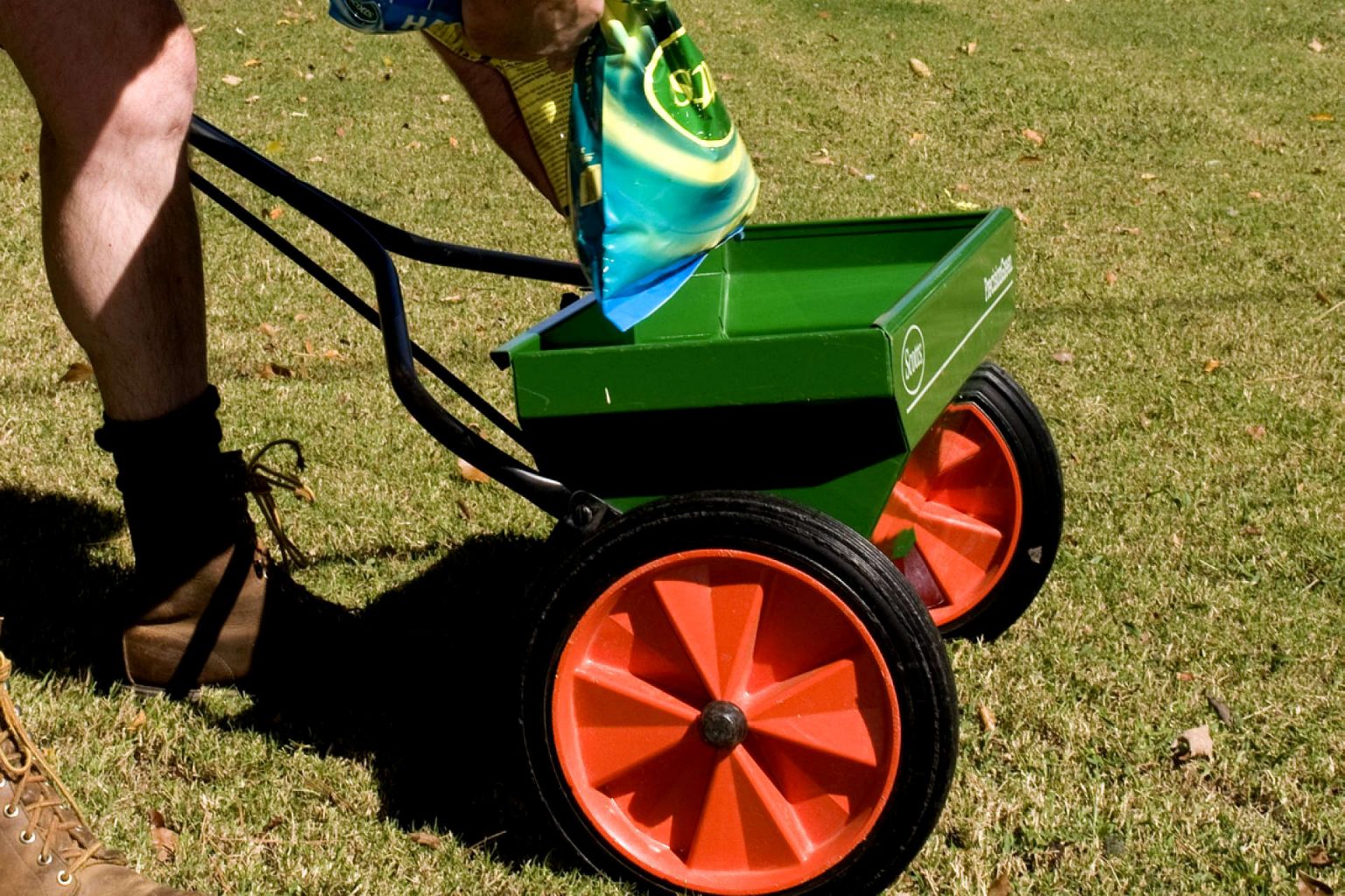 Benefits of Adding Lime to Your Lawn