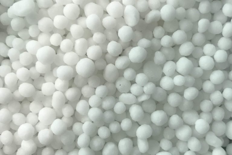 Using Urea in The Garden - Plant Growing Magic? - Gardening Latest